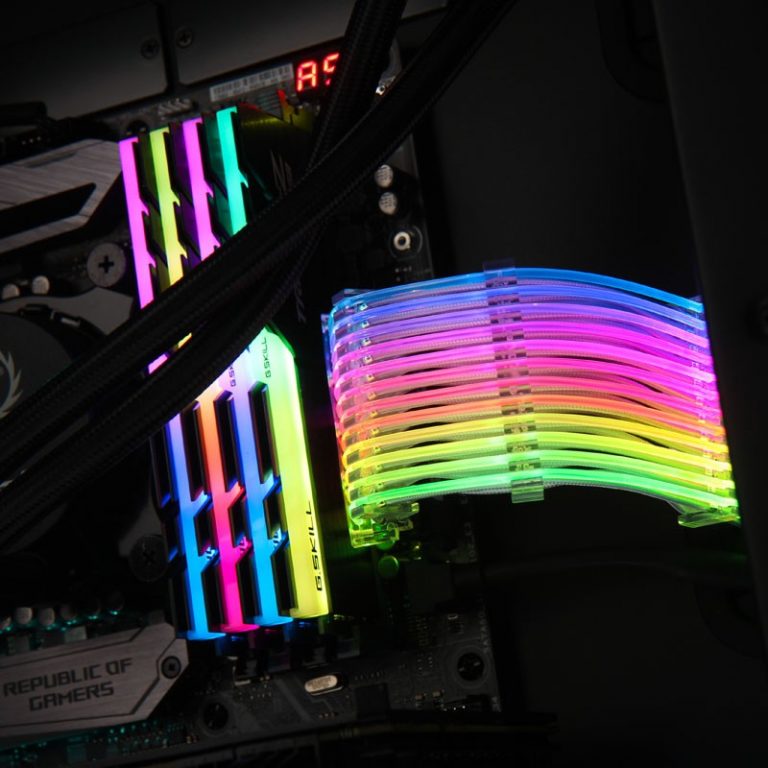 NEU bei Caseking – Das Lian Li Strimer bringt RGB-Beleuchtung für die ...